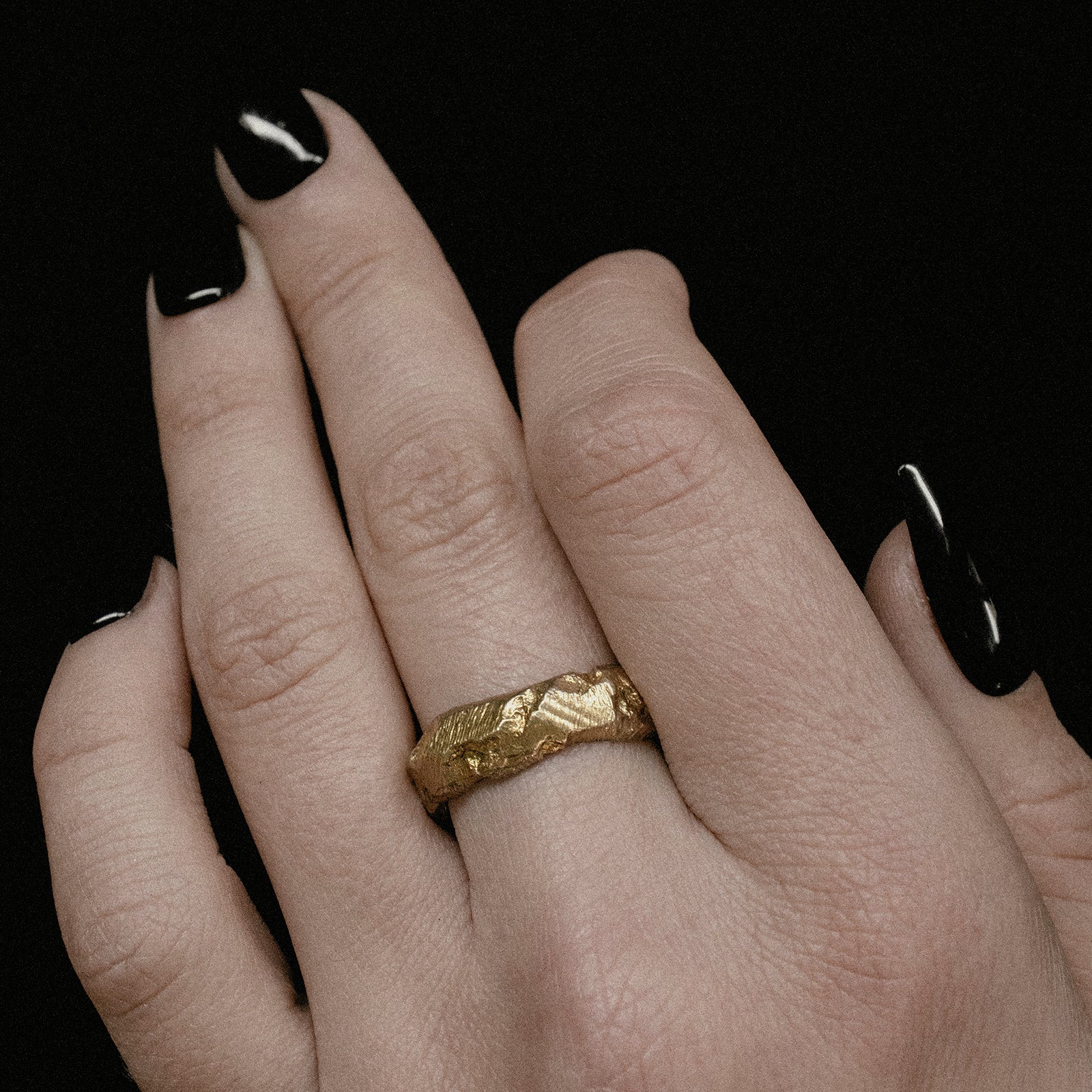 Ash Ring – Alicia Hannah Naomi