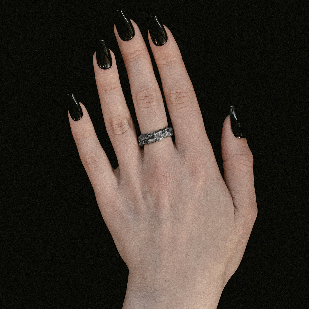 Ash Ring – Alicia Hannah Naomi